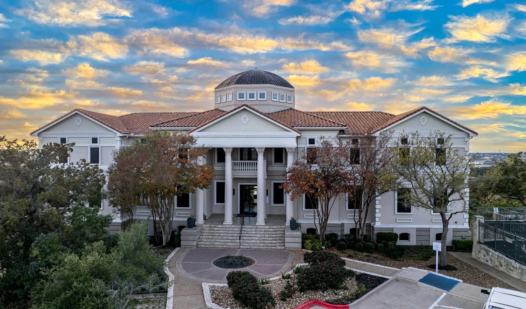 Luxury Homes for Rent in Austin | Meritage at Steiner Ranch